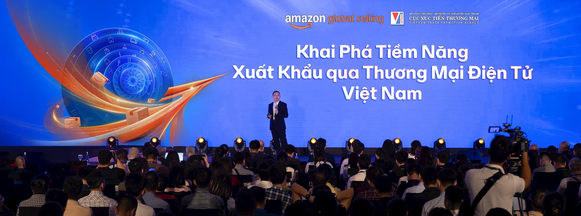Amazon Global Selling và Vietrade thiết lập quan hệ đối tác 3 năm, cùng ...