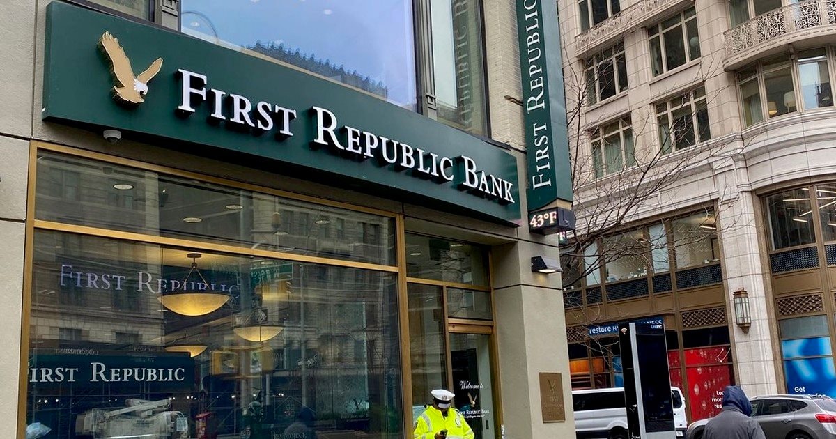 11 ngân hàng lớn nhất Mỹ bơm 30 tỷ USD giải cứu ngân hàng First Republic