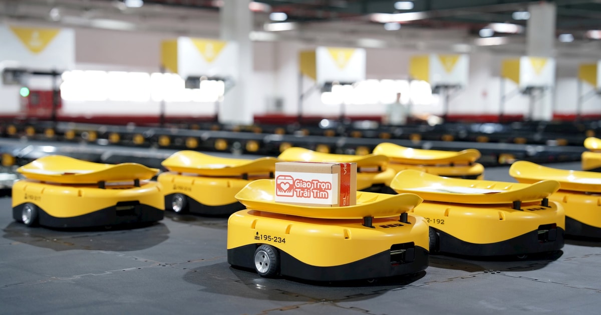 Viettel Post khai trương tổ hợp công nghệ chia chọn thông minh đầu tiên ...